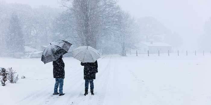 Wetter am Dienstag: Schneeschauer ziehen ab - Unwetterlage formiert ...